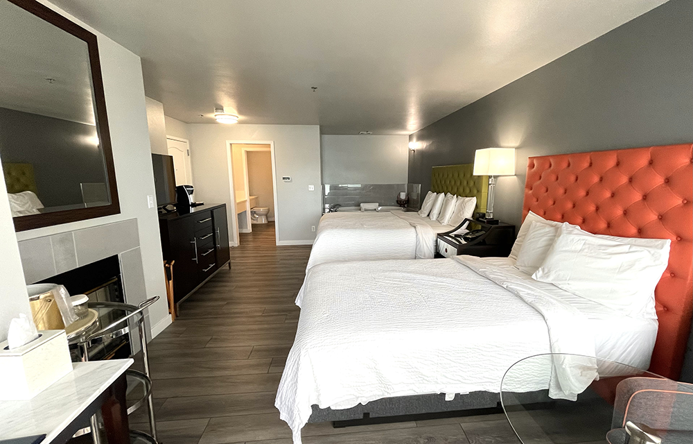 Rooms available at Tides Inn & Suites luxury Room in WA 98368, United ...